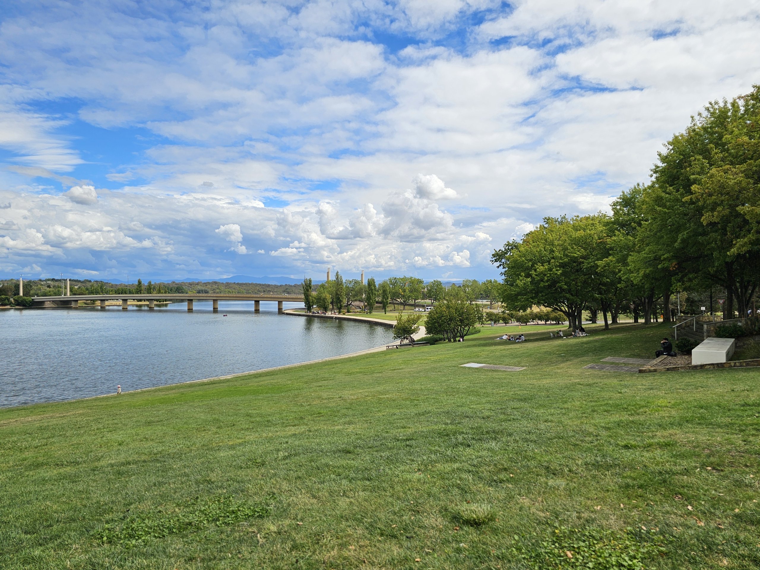 Lake Burley Griffin - Canberra | Cestujlevne.com