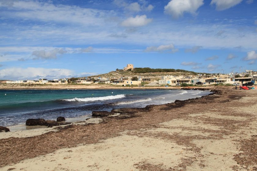 Armier Bay - Malta | Cestujlevne.com