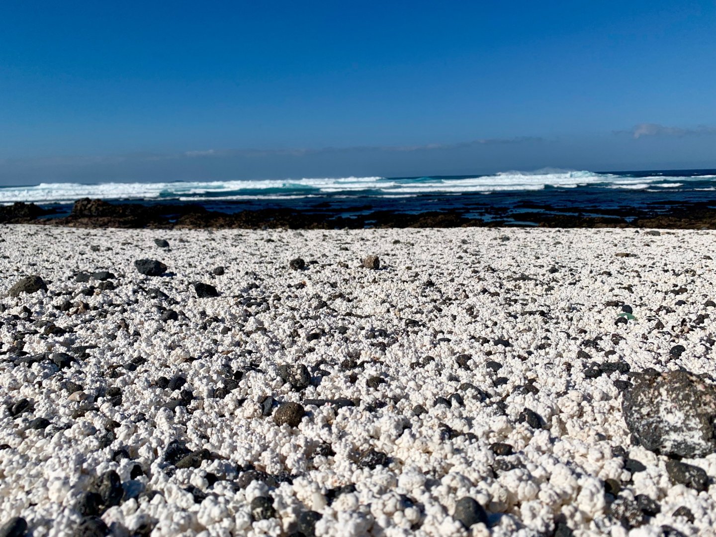 Pláž Popcorn Beach - Fuerteventura | Cestujlevne.com