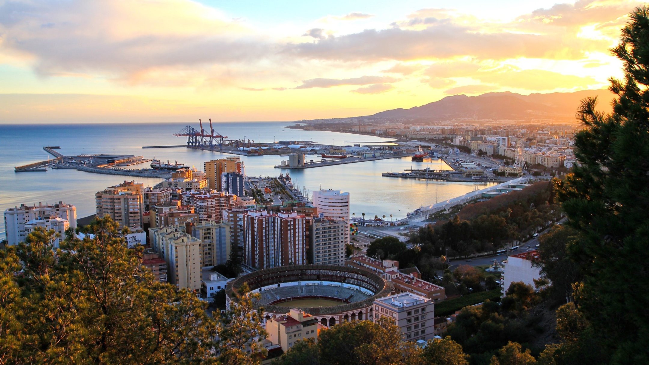 Málaga z Prahy se Smartwings na mnoho termínů. Letenky od 2 958 Kč