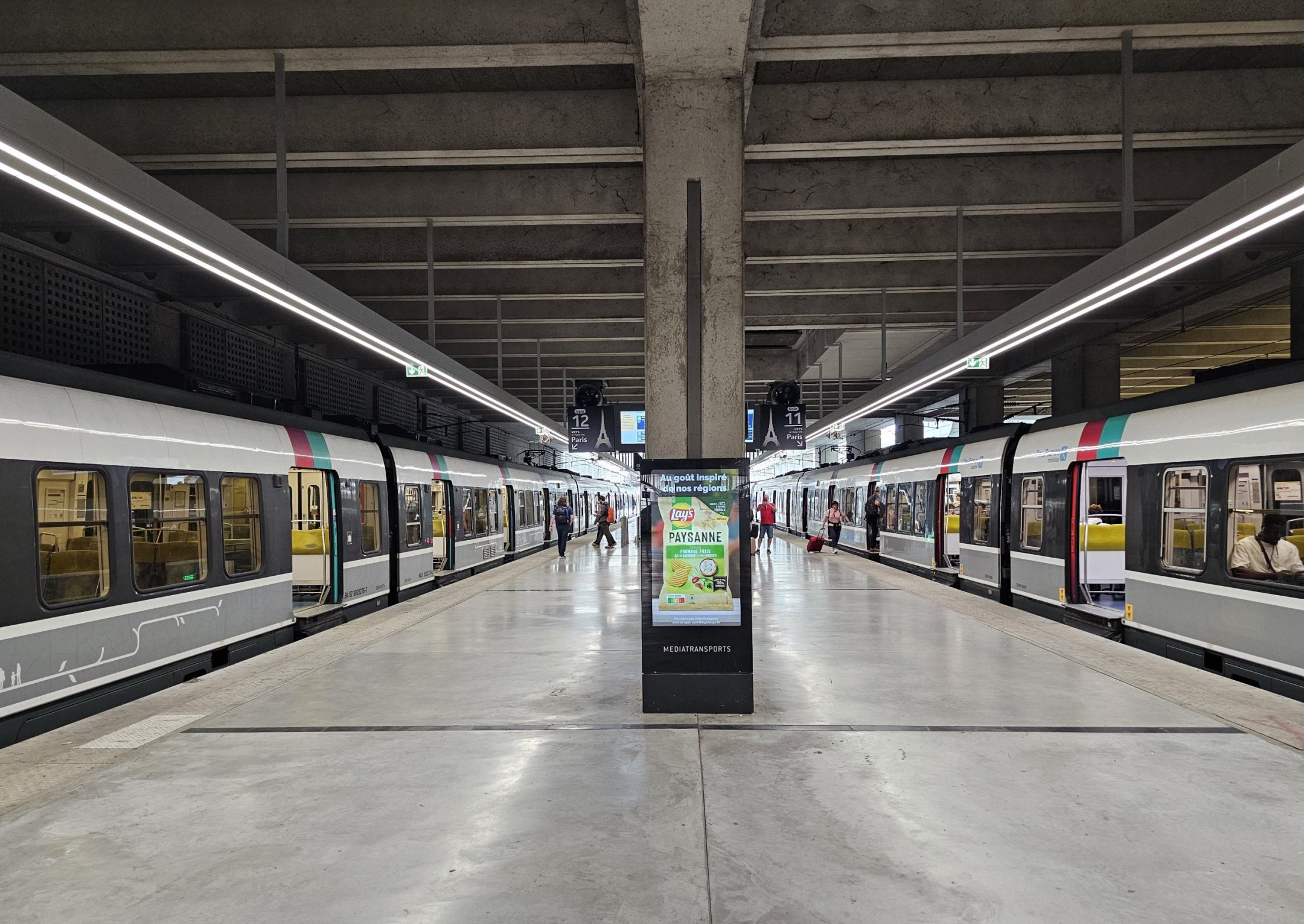 Doprava z letiště Paříž Charles de Gaulle CDG: můj tip, co zvolit