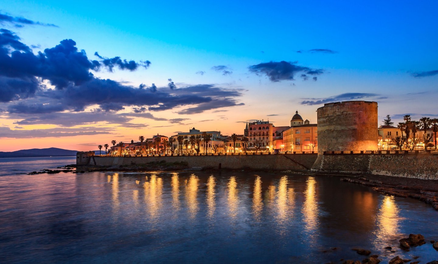 Alghero (pláže, památky, ubytování) - Sardinie | Cestujlevne.com