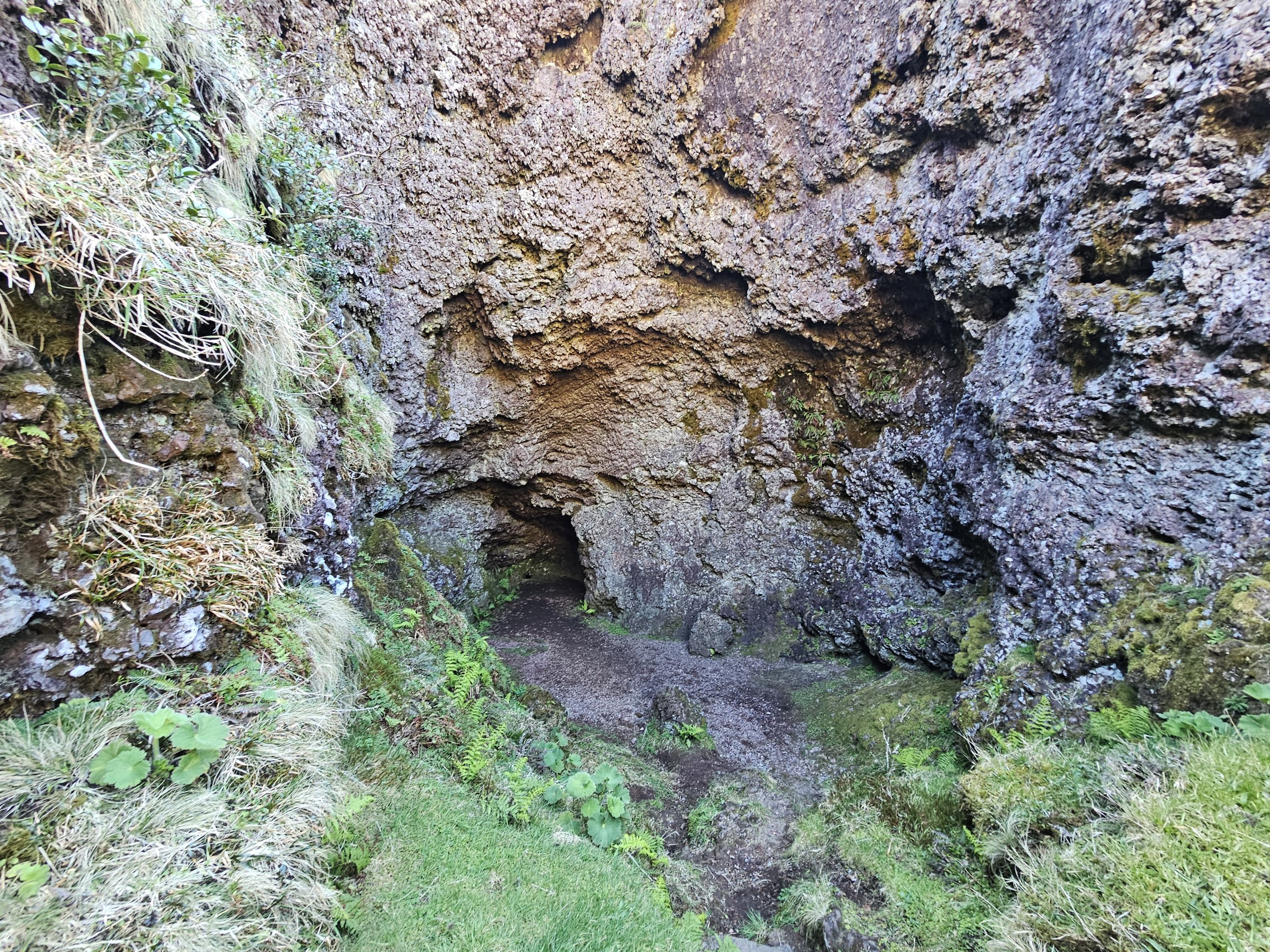 Furna Abrigo - Pico | Cestujlevne.com