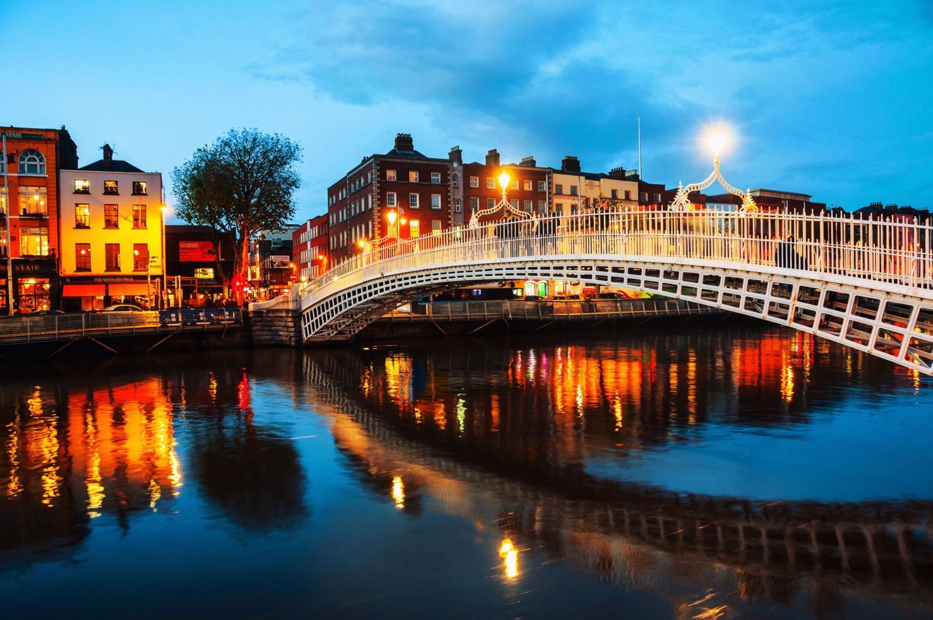 Ha'Penny Bridge - Dublin | Cestujlevne.com