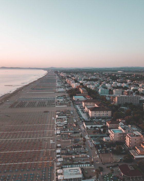 Pláž Lungomare - Rimini | Cestujlevne.com