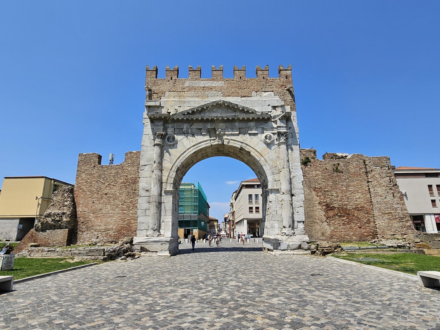 Arco de Augusto - Rimini | Cestujlevne.com