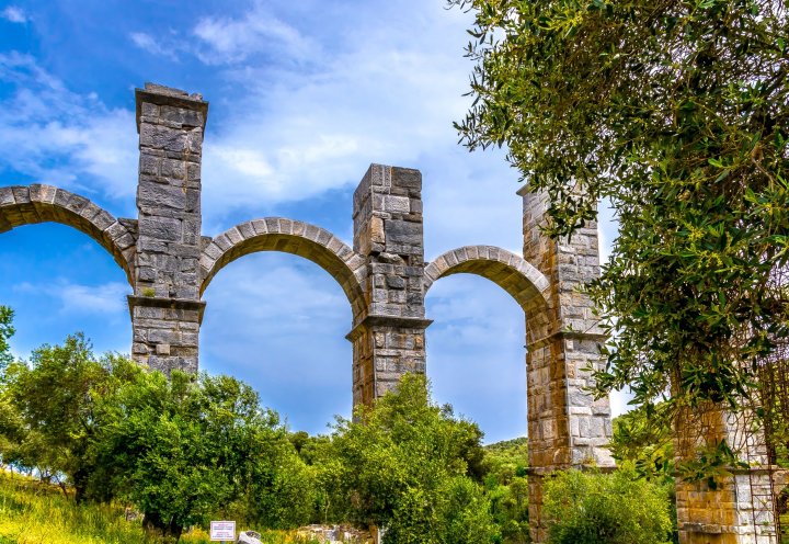 13 míst co vidět a navštívit na Lesbu | Cestujlevne.com