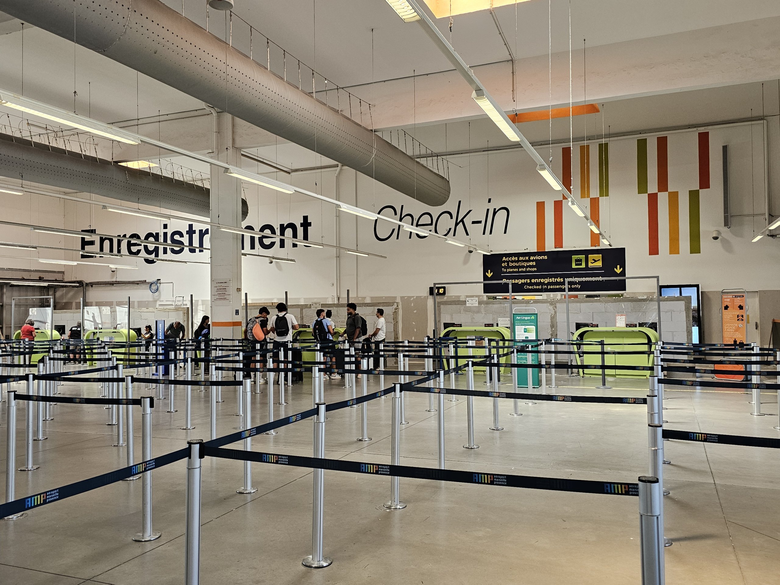 Terminály, mapa a přestup na letišti Marseille Provence (MRS ...