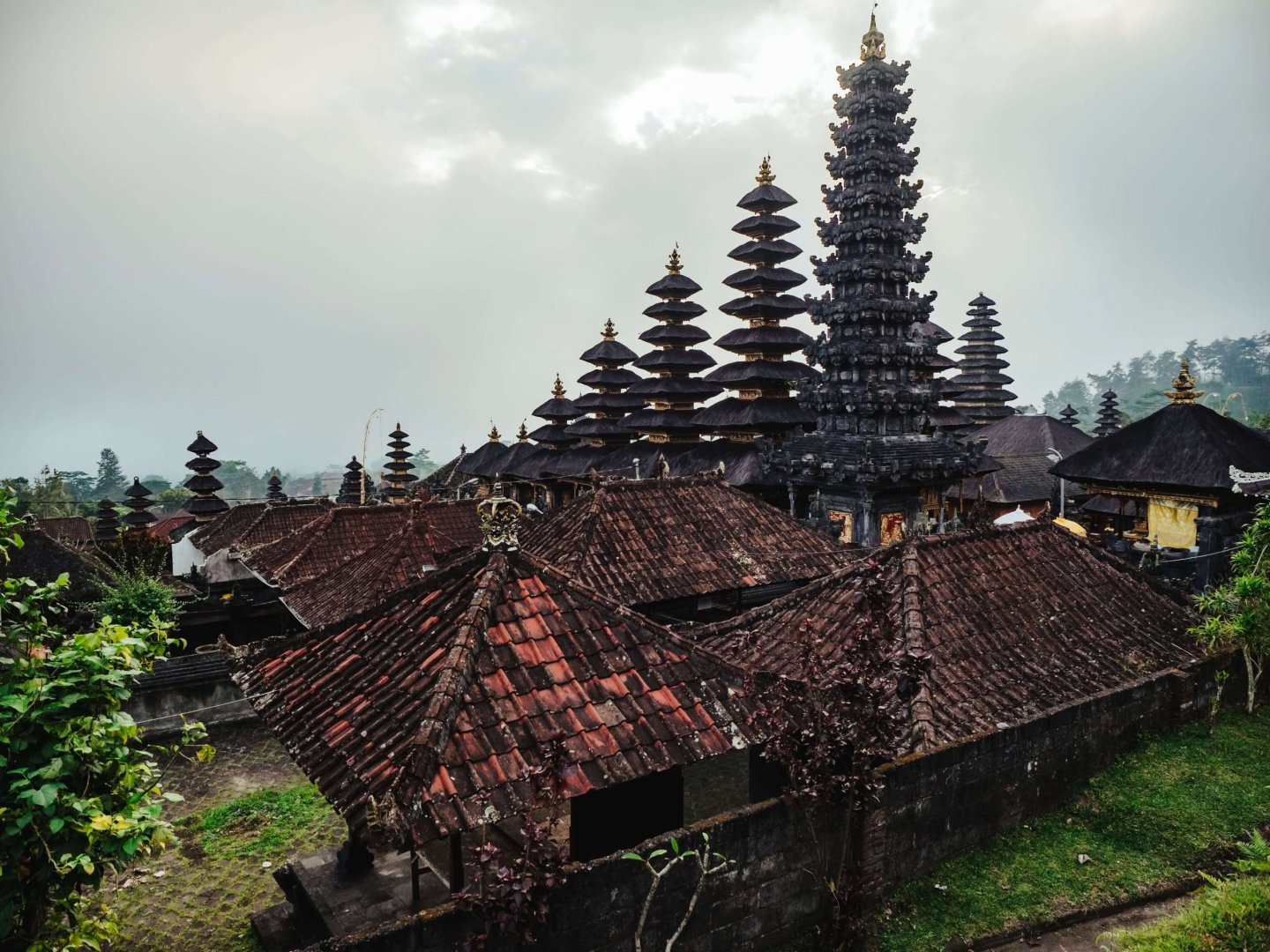 Pura Agung Besakih - Bali | Cestujlevne.com