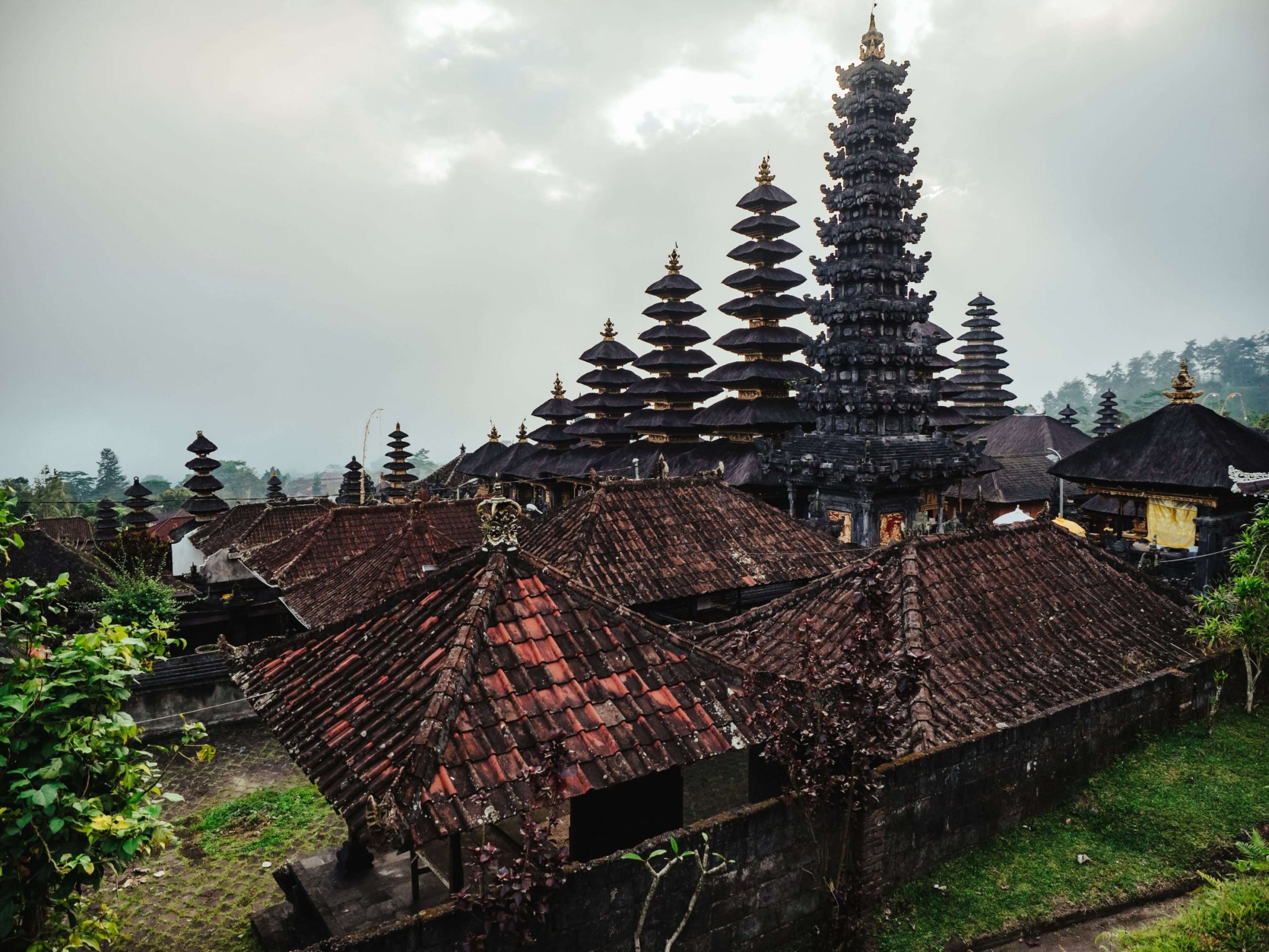 Pura Agung Besakih - Bali | Cestujlevne.com