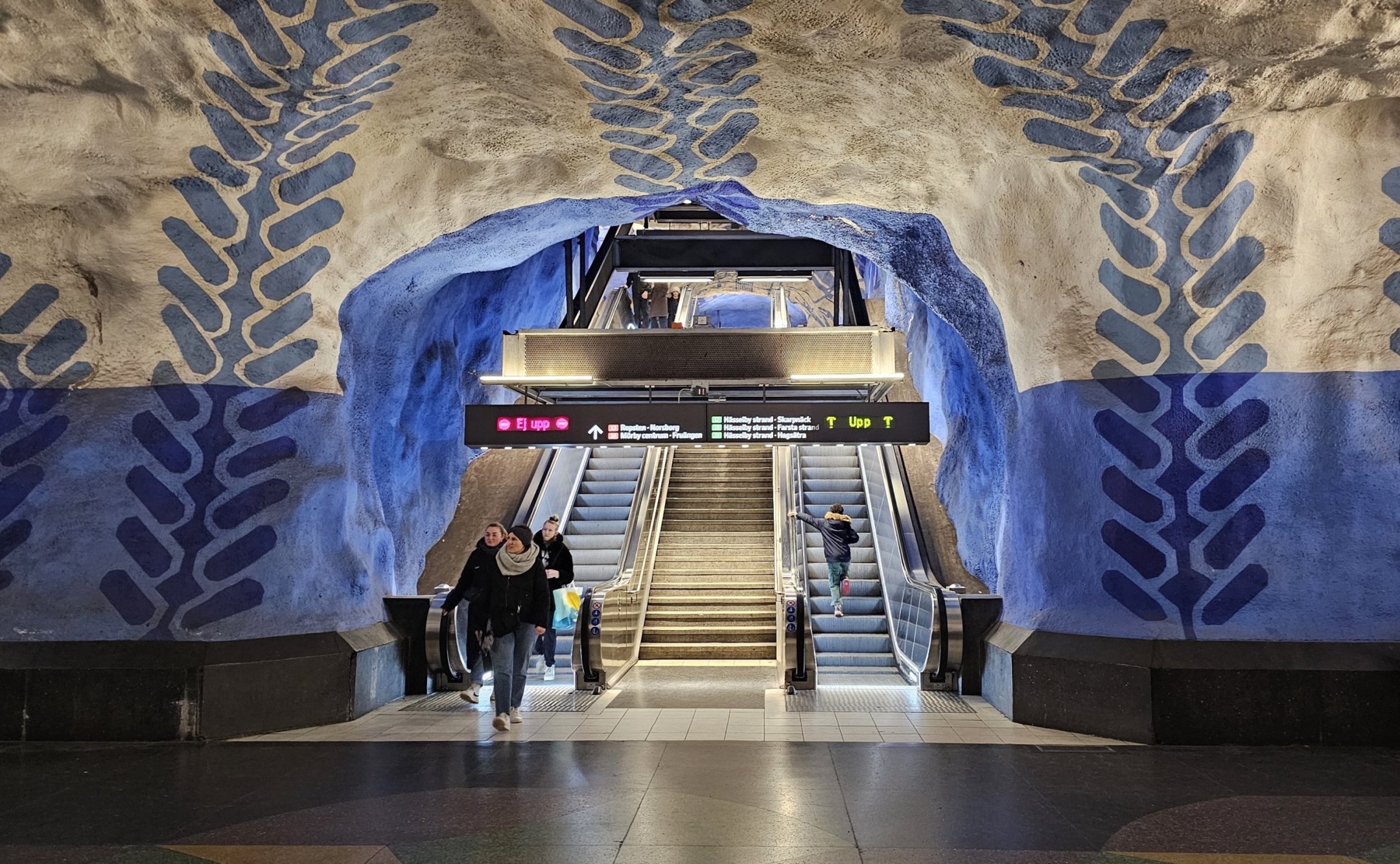 Metro Stockholm | mapa, cena jízdenky a kde jsou nejhezčí stanice?