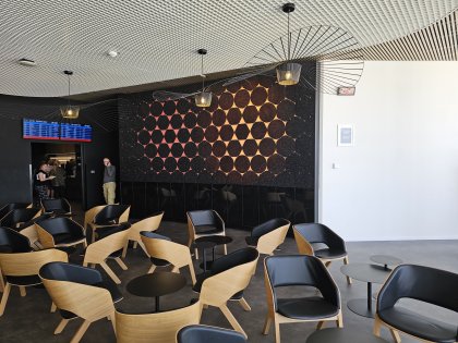 Recenze Mastercard Lounge na letišti Praha
